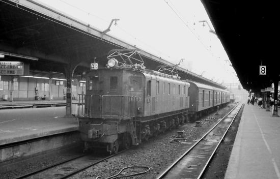 EF14_(吹二）_大阪駅構内入換